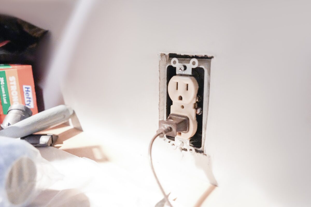 Experienced Residential Electrician In Willoughby OH | Family-Owned